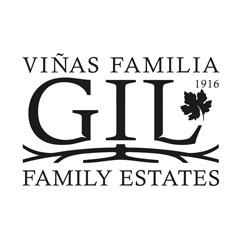 Viñas Familia Gil: bodega con botellas de vino - Mecalux.com.co